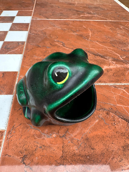 Green Painted Ceramic Frog Ashtray – Fig House Vintage